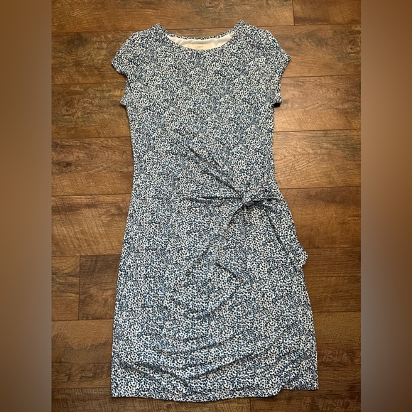 LOFT | Dresses | Loft Side Knot Floral Mini Dress | Poshmark